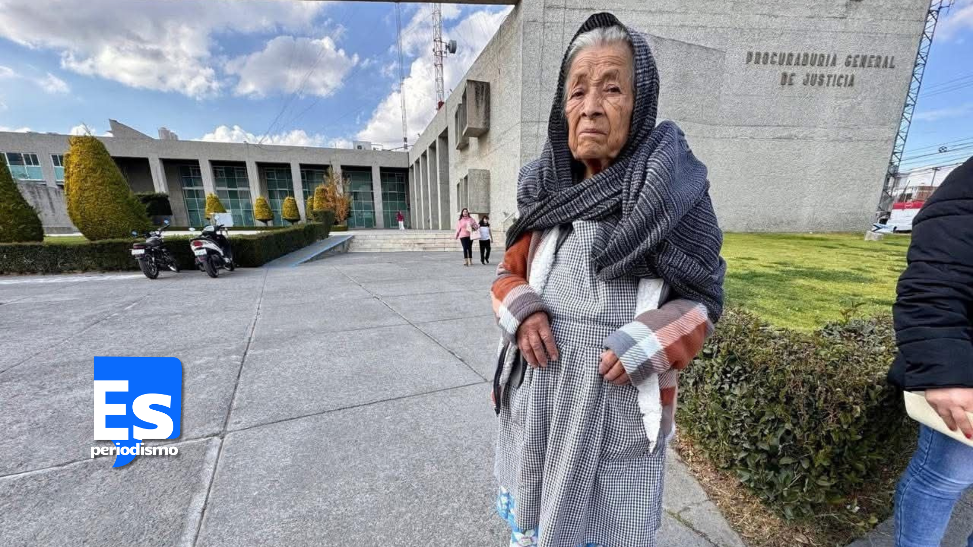 Anciana despojada de casa; al enviudar su “nuera”, ya no la dejó entrar ...